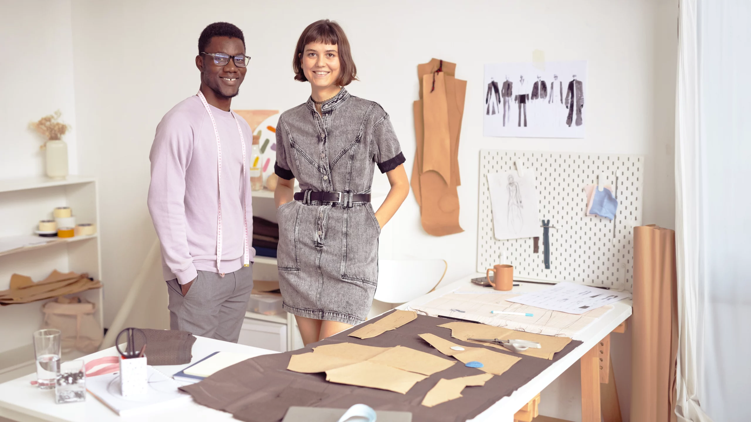 Quelle est la différence entre une styliste et une modéliste